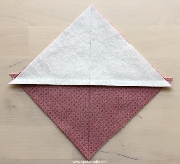Quarter Square Triangles: the most popular method | Epida Studio