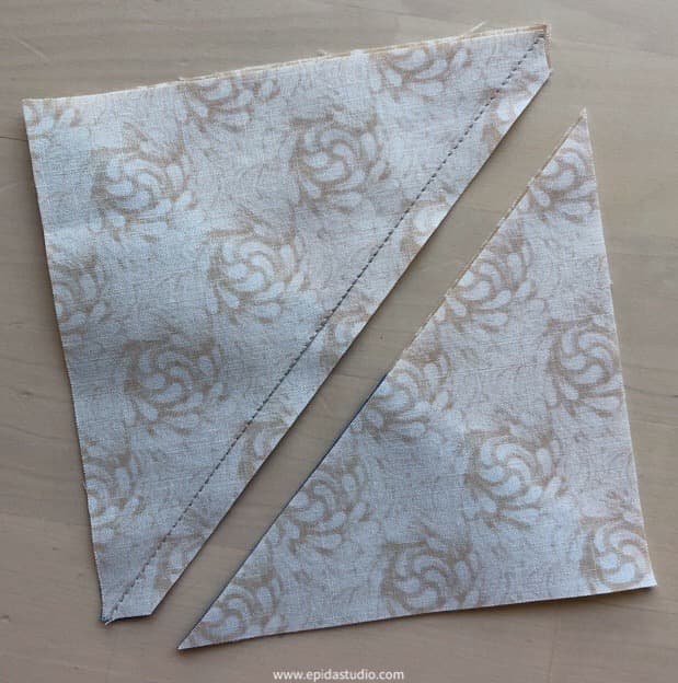 Split Half Square Triangles: the easiest method ever | Epida Studio