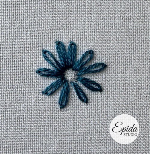 5 Lazy Daisy Flowers | Epida Studio